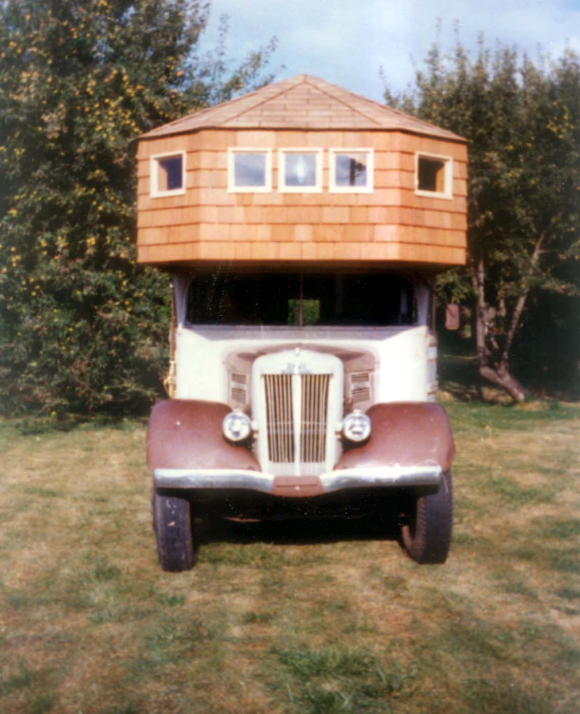 Greg's House Bus - HouseTrucks, HouseCars & HouseBuses