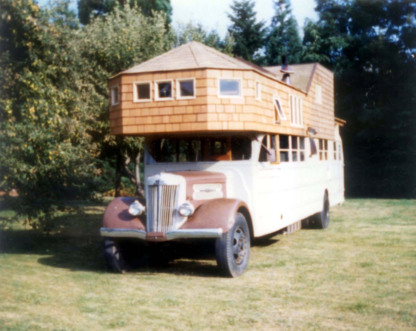 Greg's House Bus - HouseTrucks, HouseCars & HouseBuses